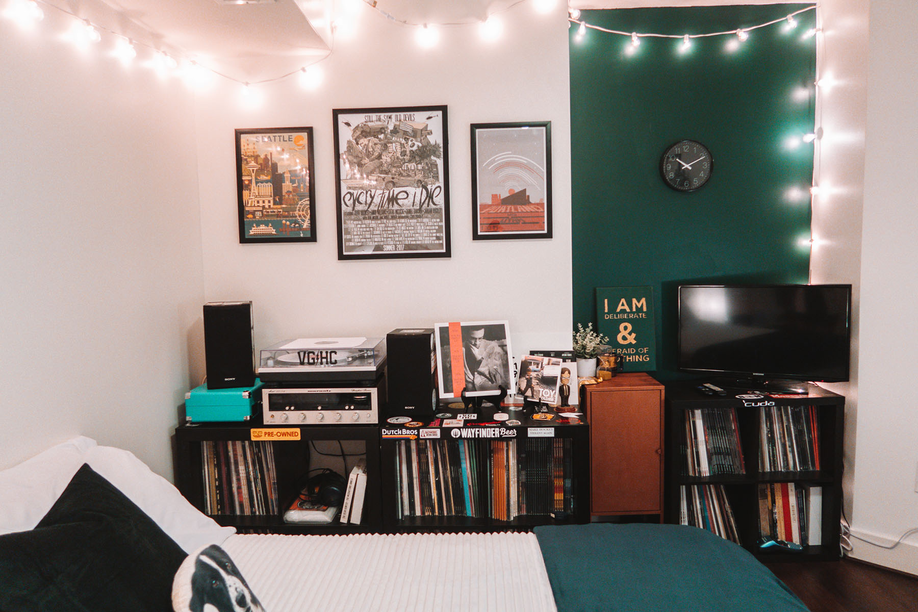 Rental Makeover: How to Decorate a Room With No Windows | Go For Kady
